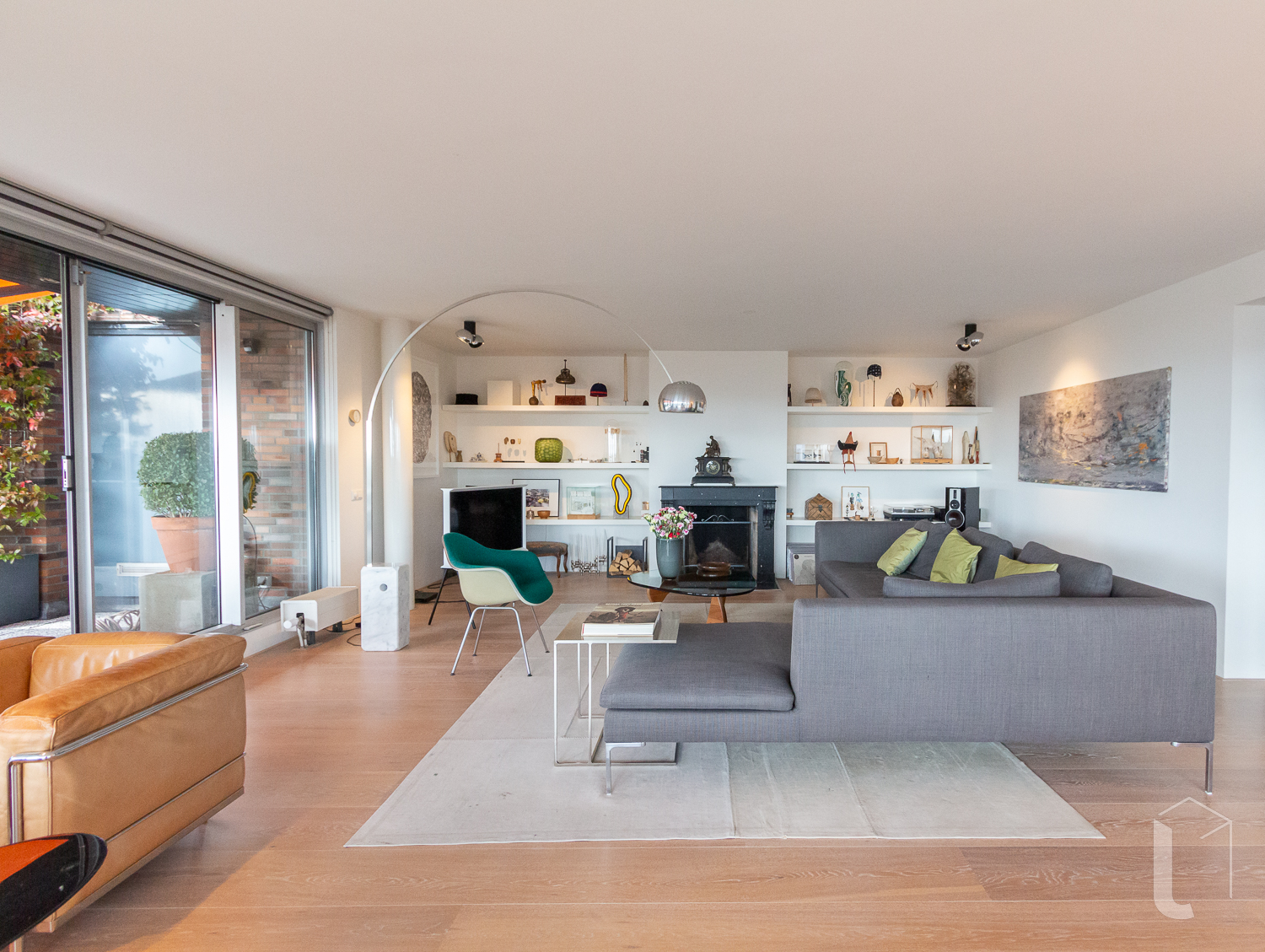 20360516 Eric Kropstraat - Loftly